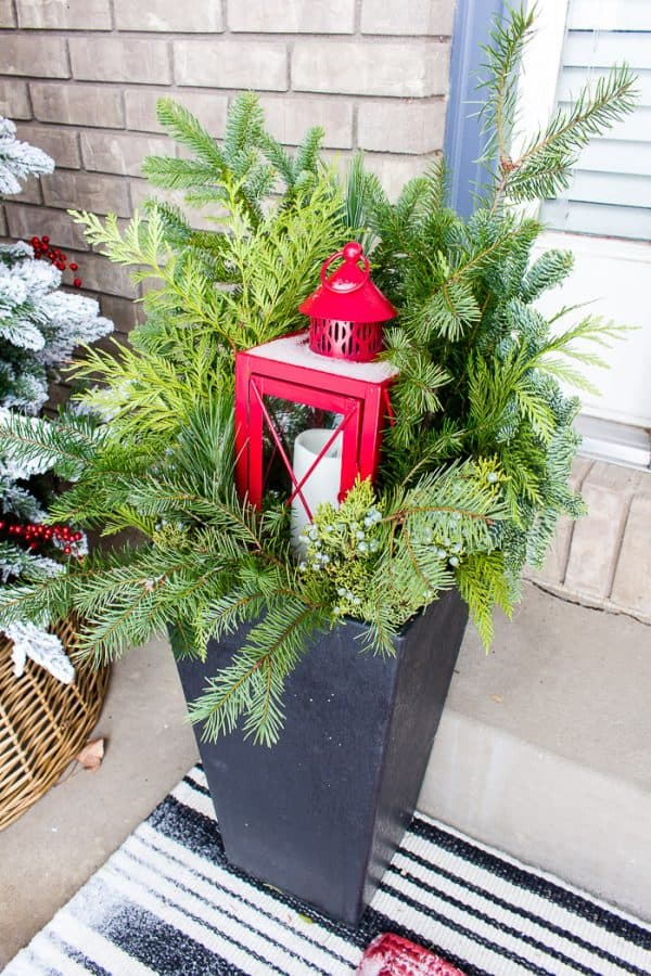 Red and White Festive Outdoor Christmas Decorations - Inspiration For Moms