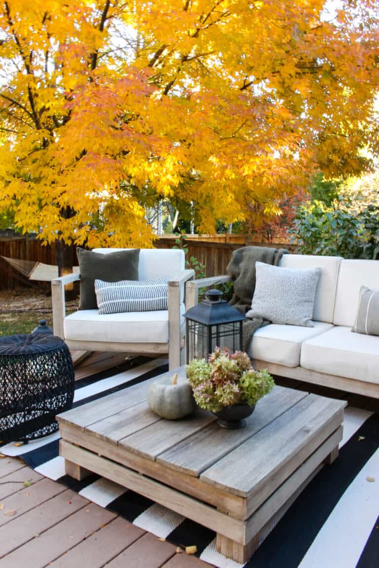 Simple DIY Fall Outdoor Decor Ideas - Inspiration For Moms