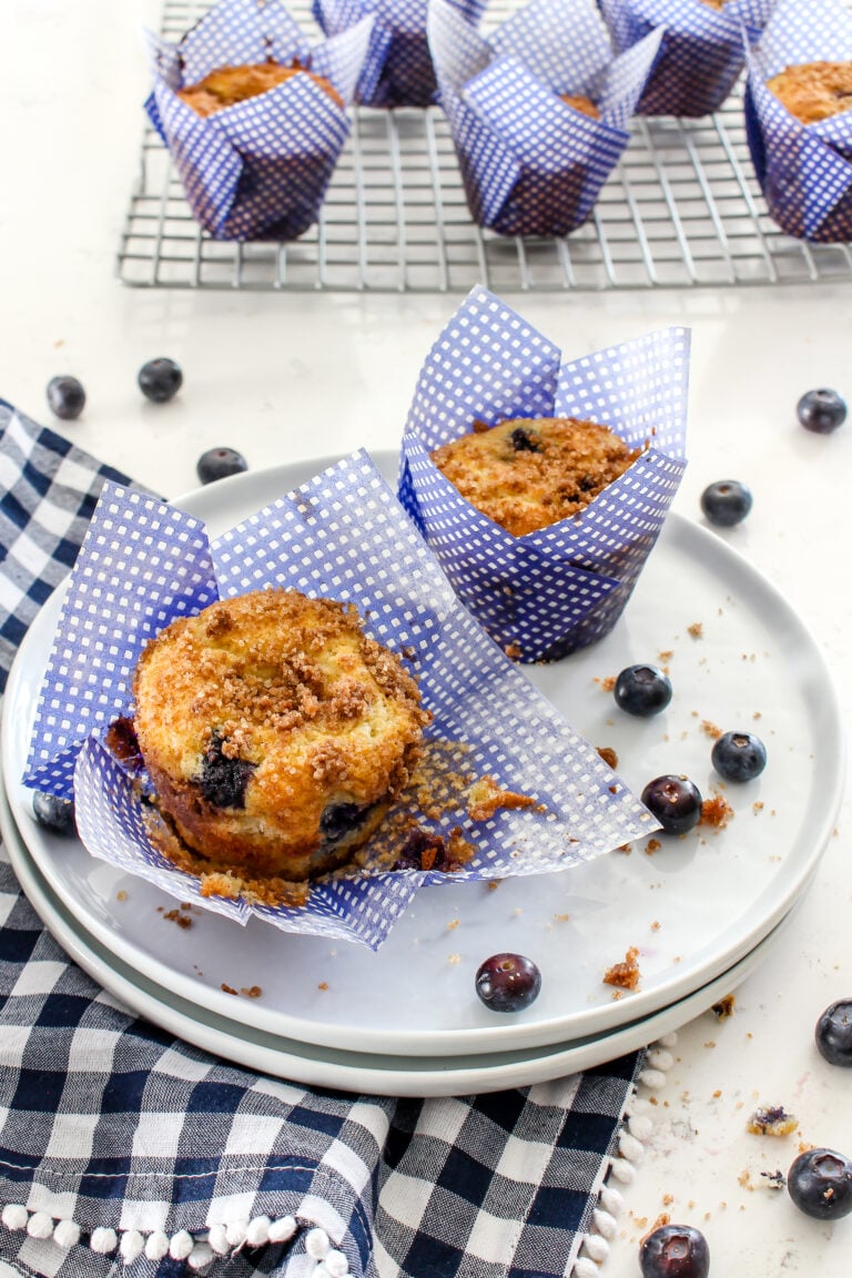 Best Quick and Easy Blueberry Muffins Recipe - Inspiration For Moms