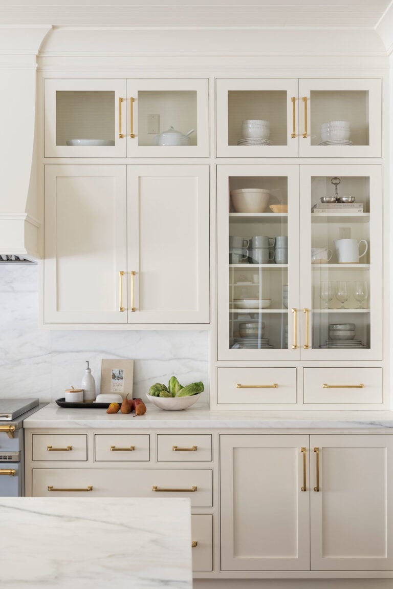 10 Best Off White Paint Colors For Kitchen Cabinets - Inspiration For Moms